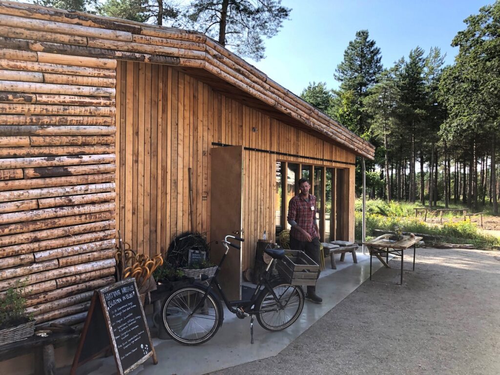 Embracing Natural Burial The De Utrecht Cemetery Pavilion - houzezz