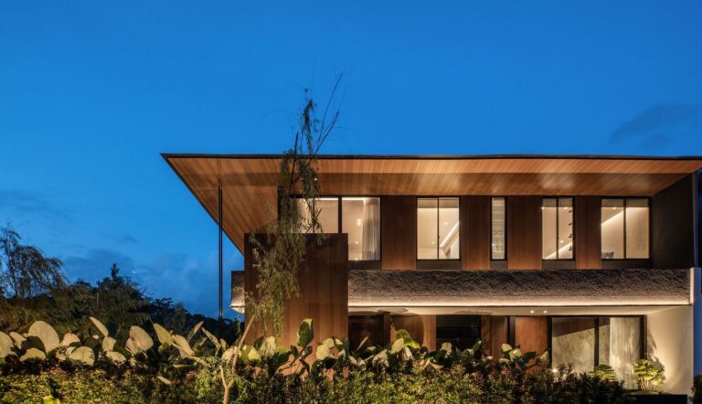 Rediscovering Tradition: The Transformation of AM Home - houzezz